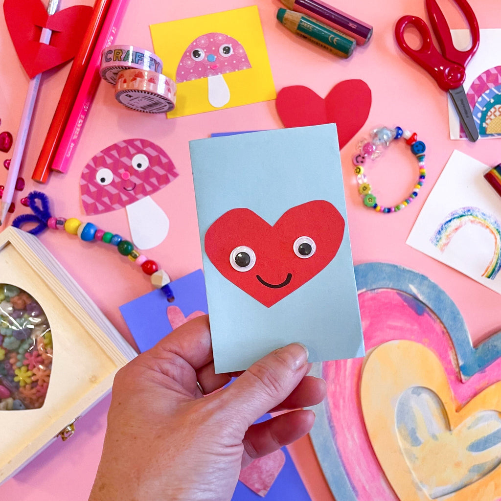 DIY Mini Valentine Cards: Happy Hearts – Collage Collage