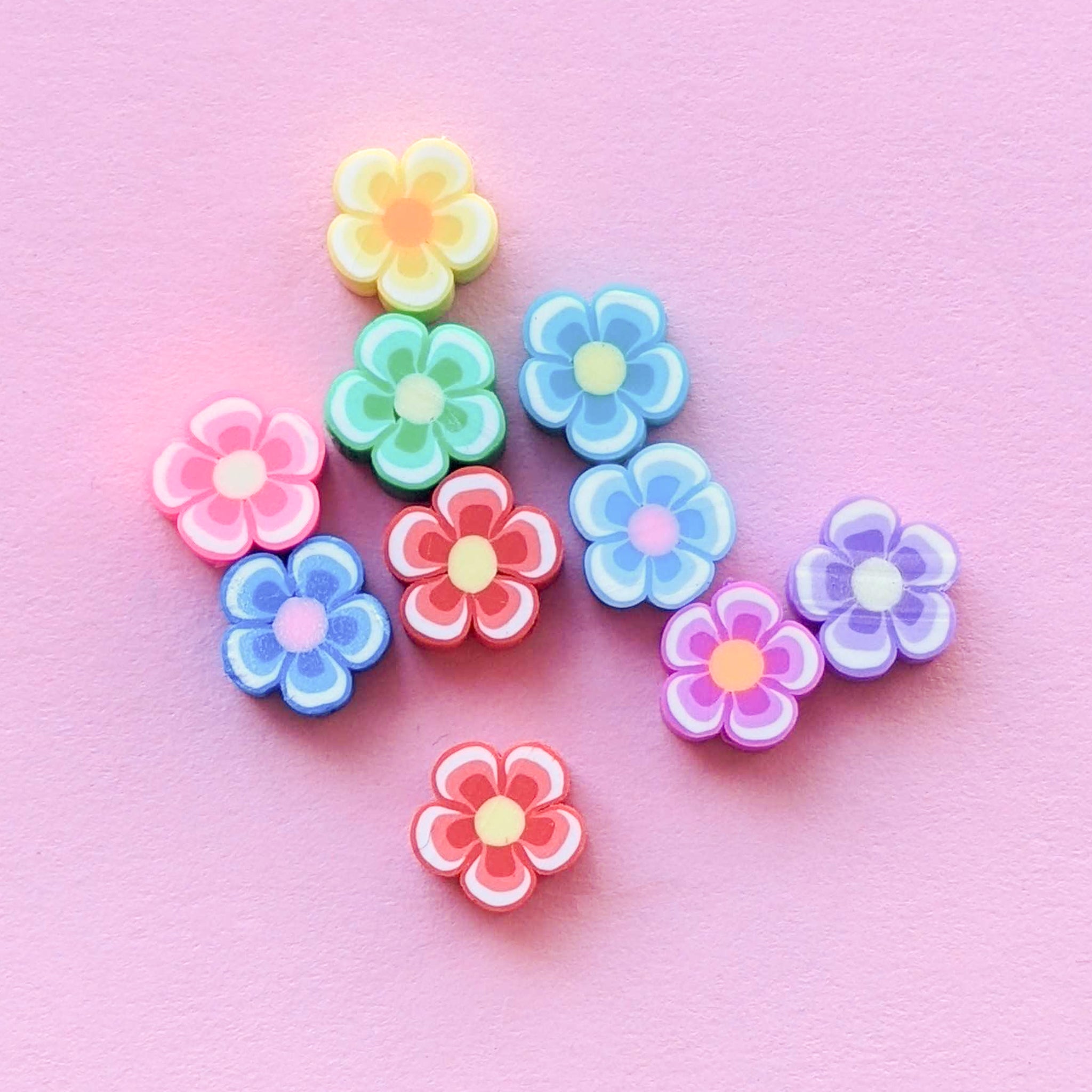 Flower Shape Beads (Set of 10 Mixed) – Collage Collage
